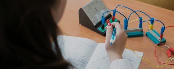 Physics Tutoring & Physics Help | Scholars Education